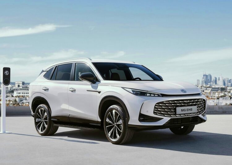 ¿BYD Seal U DM-i o MG HS PHEV? Duelo de SUV híbridos enchufables con ...